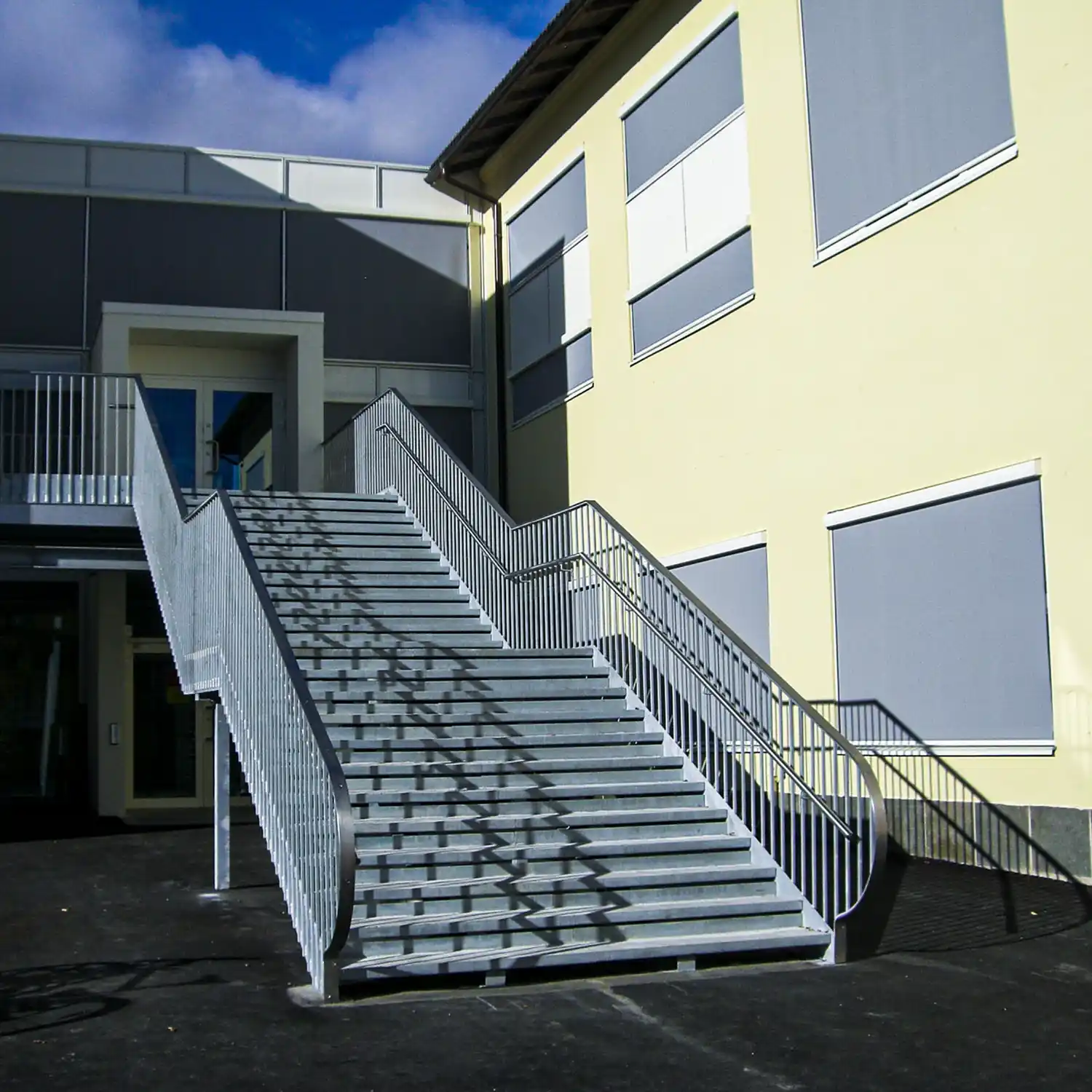 Utetrapper | Skreddersydd trapp ute | Haneborg Gruppen AS