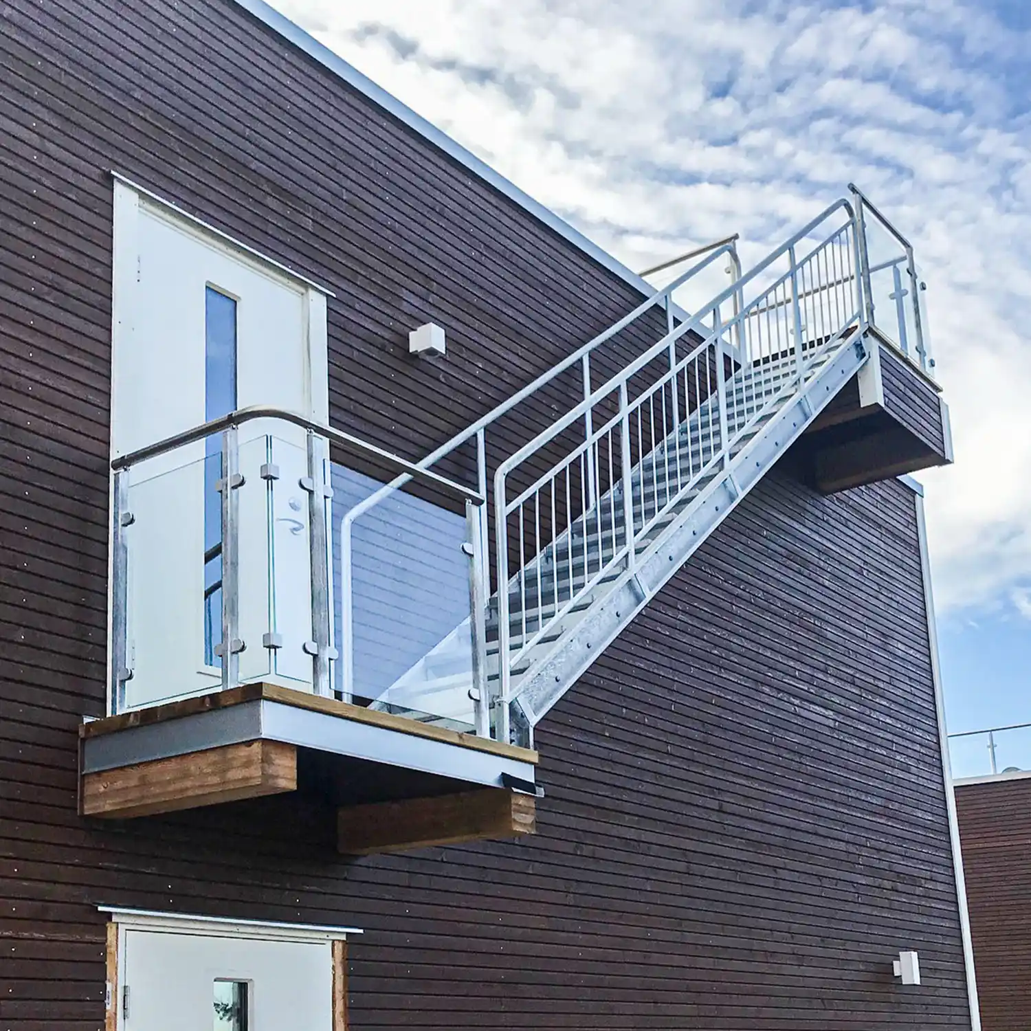 Utetrapper | Skreddersydd trapp ute | Haneborg Gruppen AS